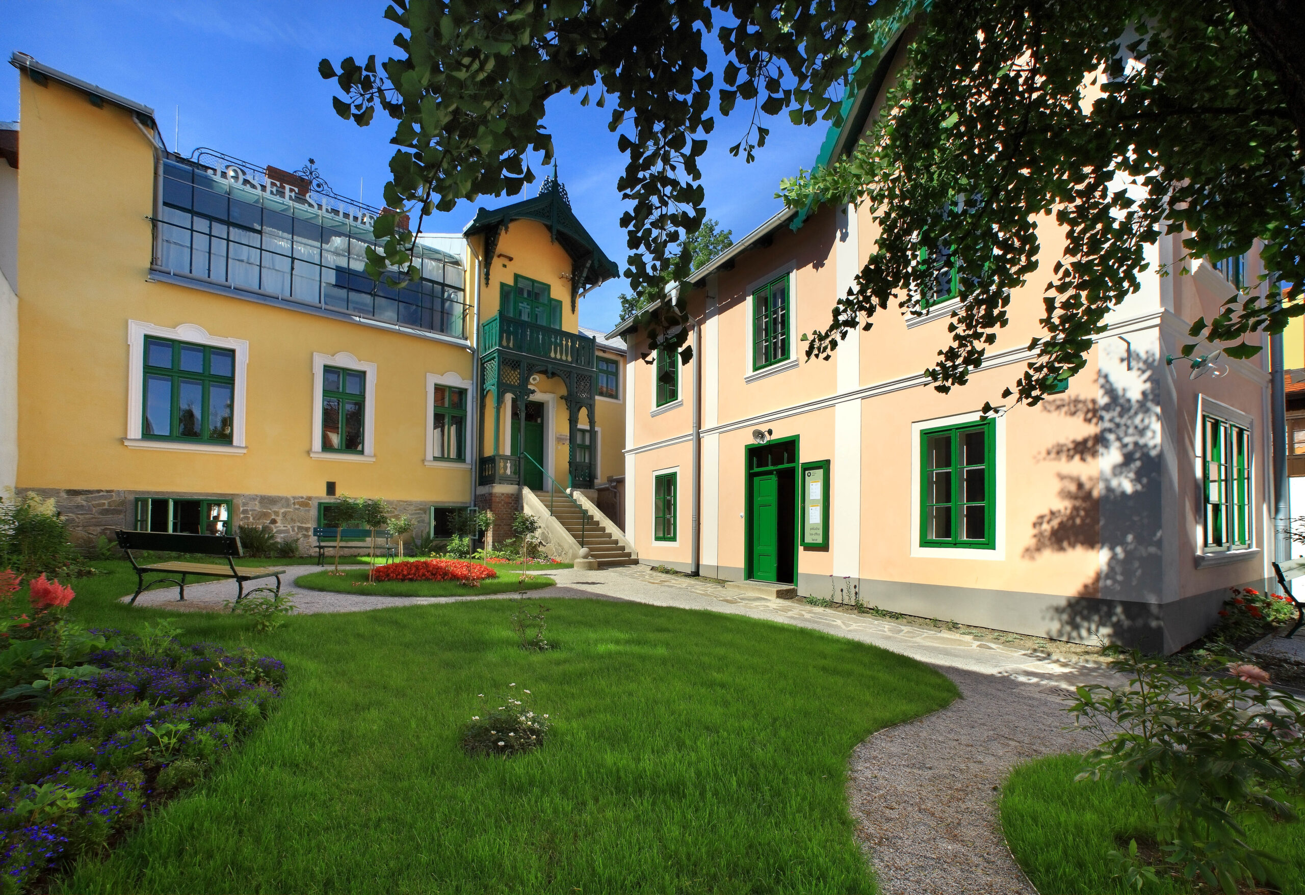 Atelier Domus - Rekonstrukce historických staveb